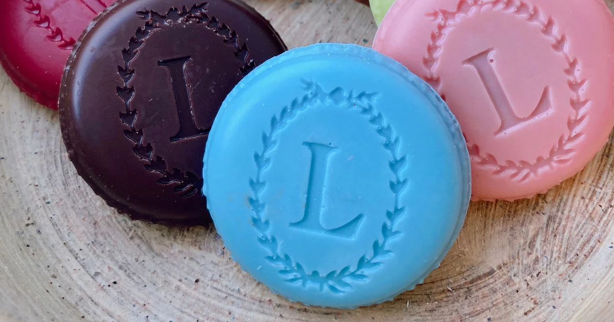 【手土産】にも！ こんなにおいしくていいの！？ ラデュレの新食感チョコレート「ウジェニー」に夢中です #深夜のこっそり話 #1920 - 【SKB】深夜のこっそり話 - ビューティ | SPUR